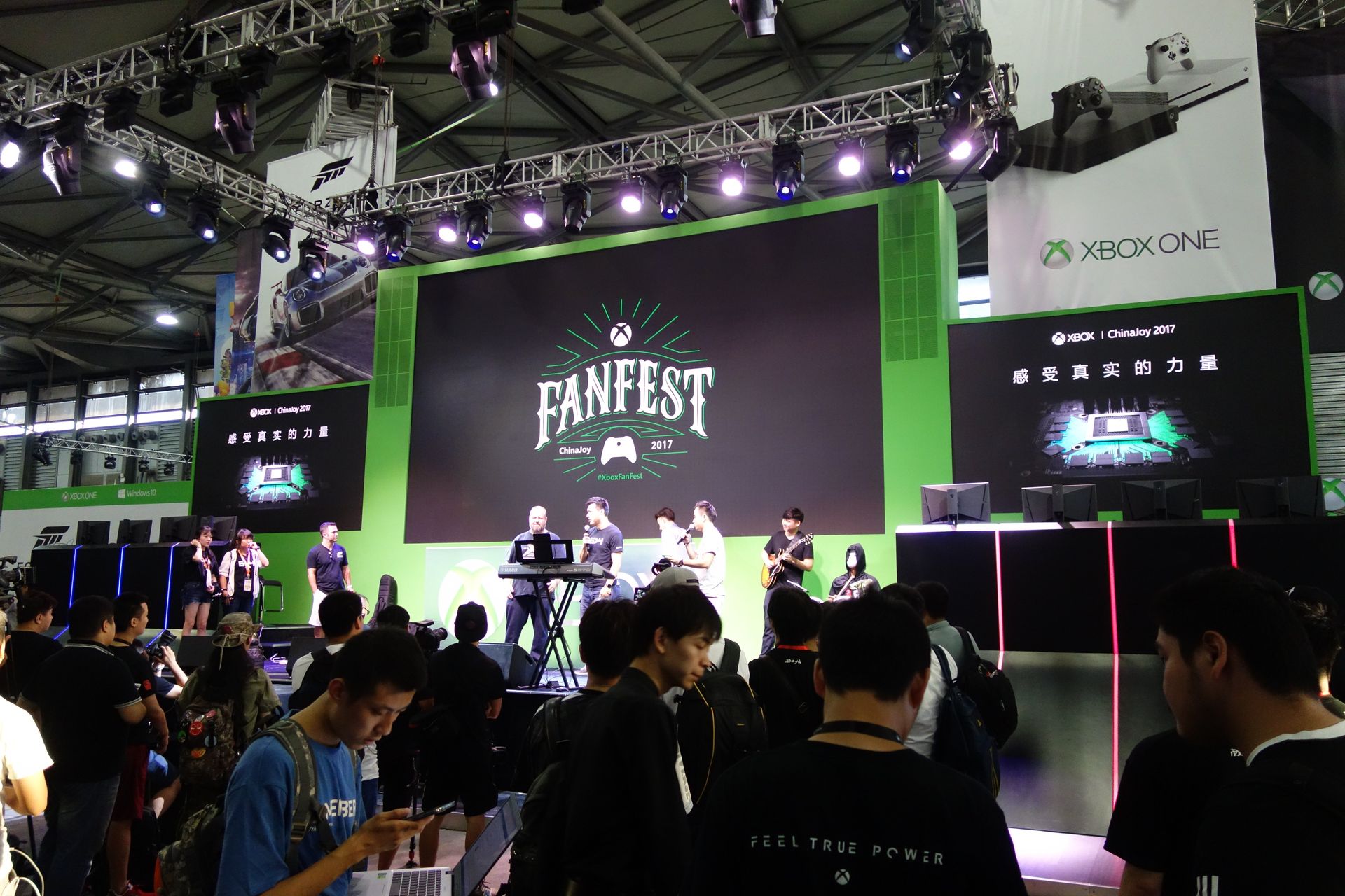 Microsoft、Xbox One Xの中国展開を発表 - GAME Watch