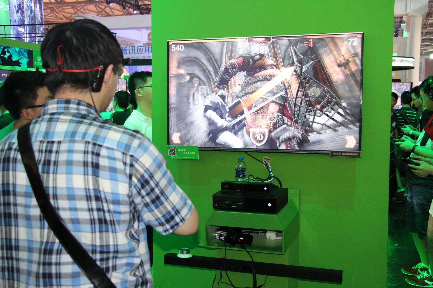 Microsoft China、Xbox One「Infinity Blade」をプレイアブル出展 - GAME Watch